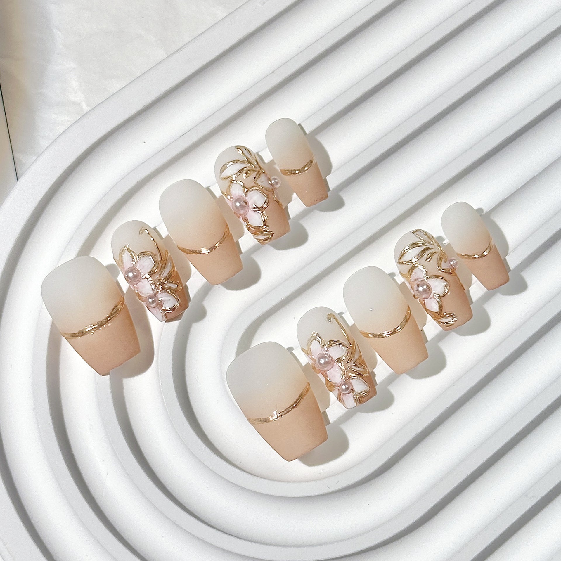 Peach Blossom Press on Nail – Laura Marla