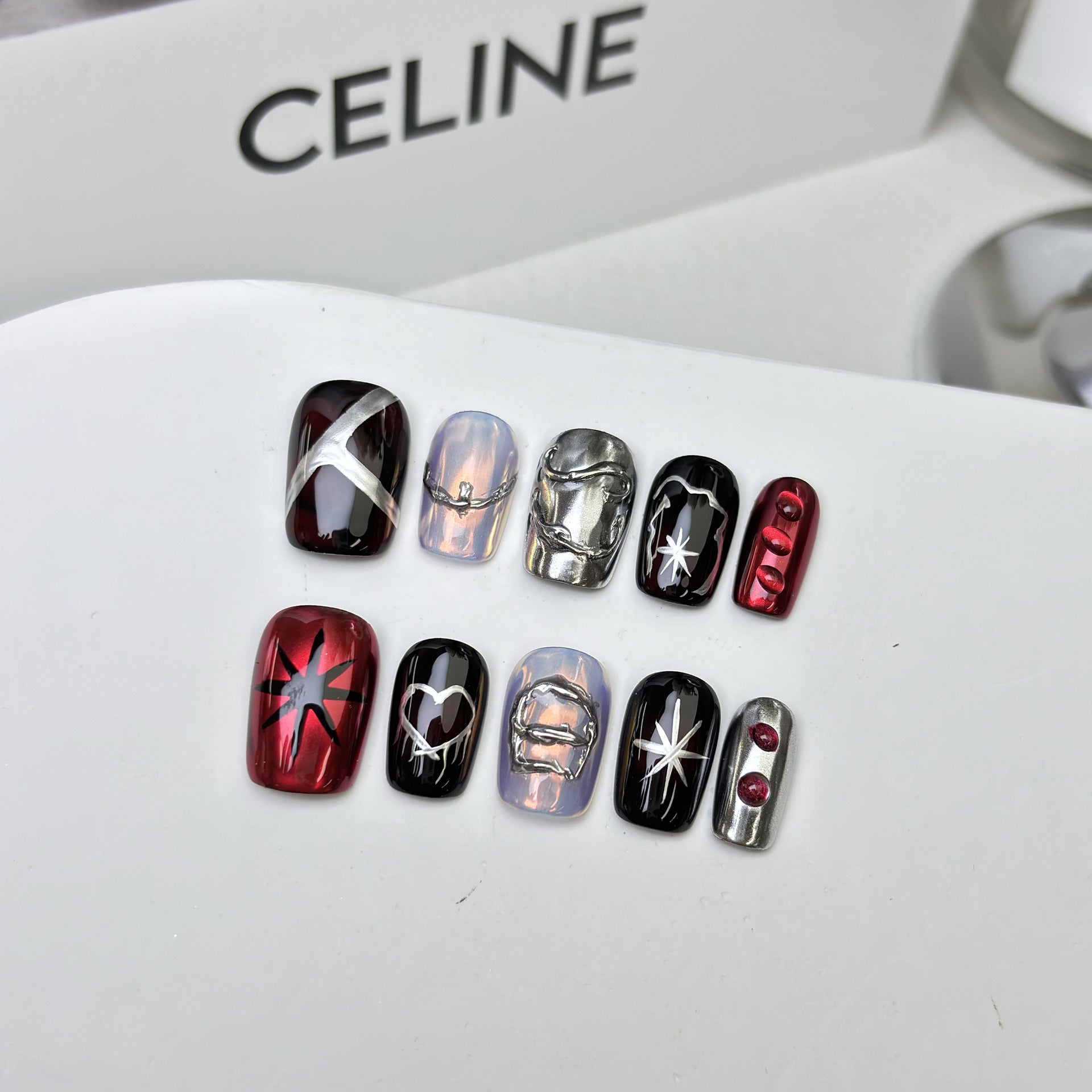 Millennium Spider Press on Nail – Laura Marla