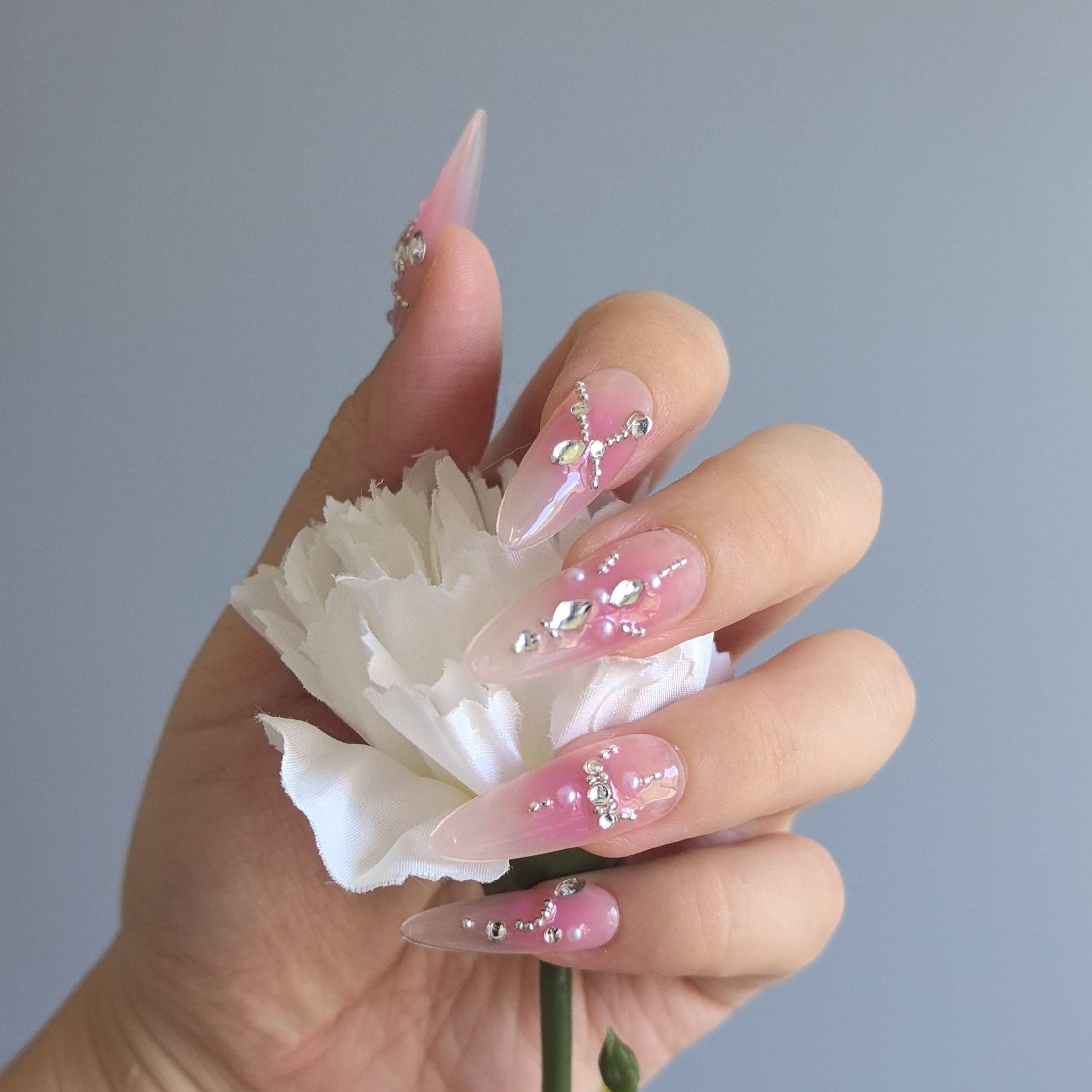 Powder Blusher Explosive Flash Drill Press on Nail – Laura Marla